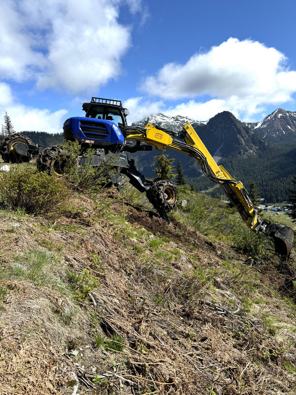 Spider Excavator Services - Neil's Controlled Blasting